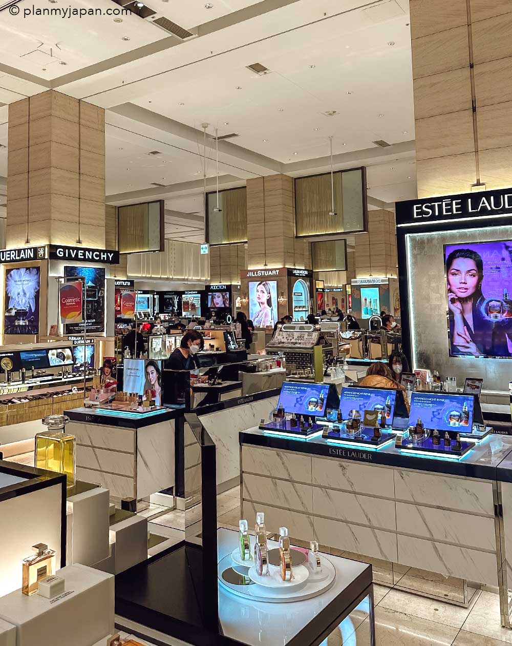 34 Tokyo Shopping Malls & Shopping Districts Guide + Photos - Plan My Japan
