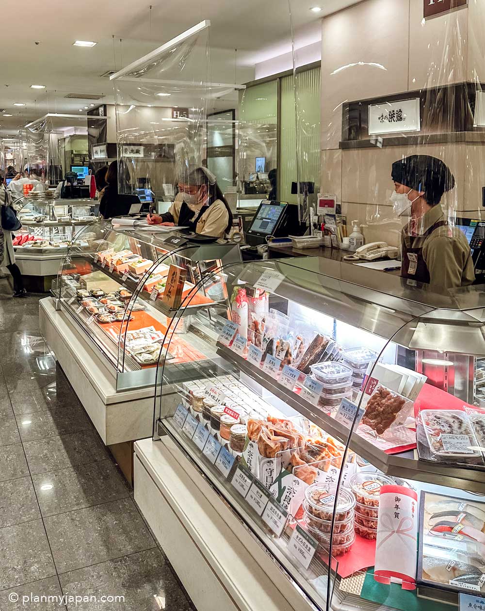 34 Tokyo Shopping Malls & Shopping Districts Guide + Photos - Plan My Japan